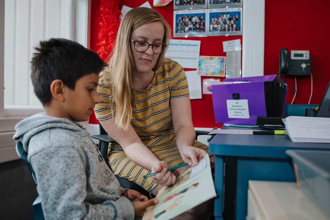 Literacy and assessment - THE EDUCATION HUB