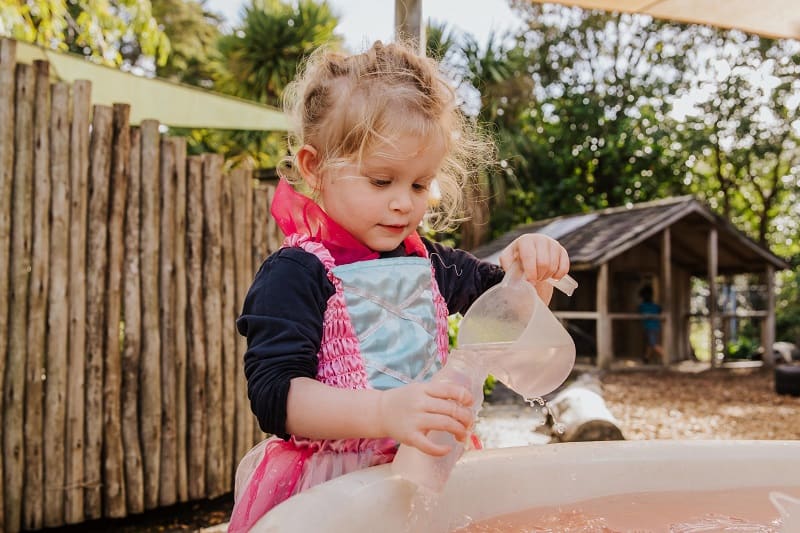 STEM learning through nature play - THE EDUCATION HUB